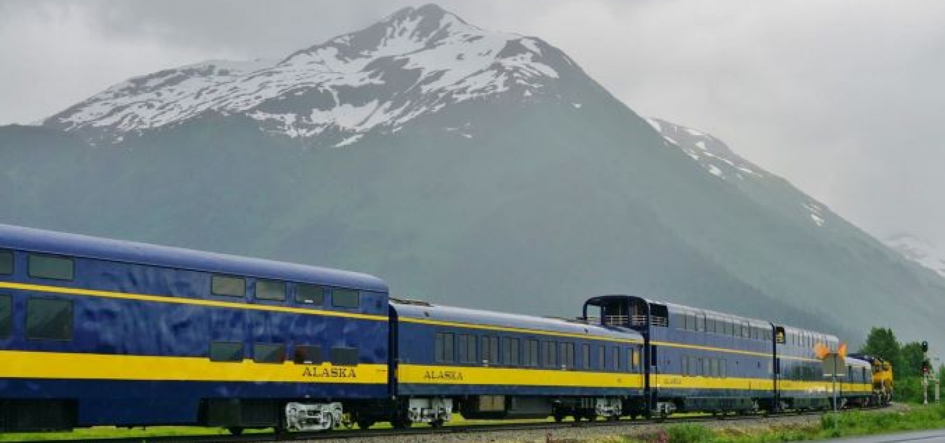 Alaska Railroad Train | Railbookers